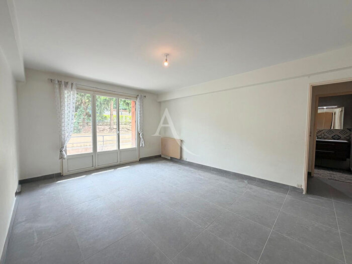 Appartement 2 pièces à louer à Reims, Barbâtre