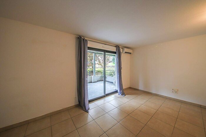 Appartement à louer - Lupino, Bastia - 1 pièce