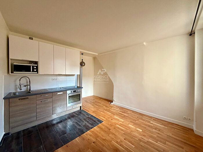 Appartement à louer - Versailles, Saint-Louis - 2 pièces - 1 chambre