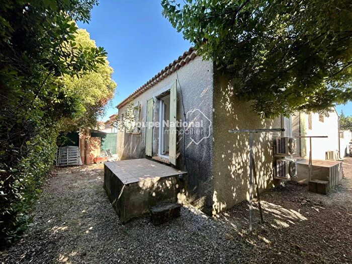 Sud Est Ouest, Pélissanne - Maison 2 pièces à louer