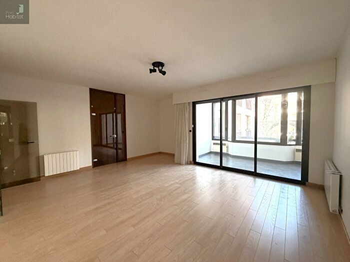 Appartement à vendre - Rodez, Centre historique, Vieux-Rodez - 3 pièces - 2 chambres