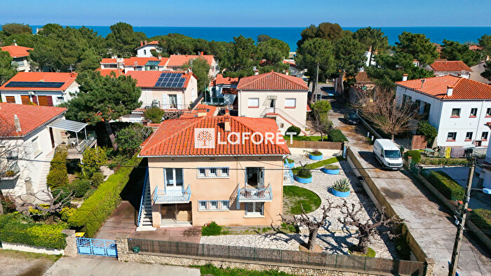 Maison à vendre - Argelès-sur-Mer, Argelès Plage - 6 pièces - 4 chambres