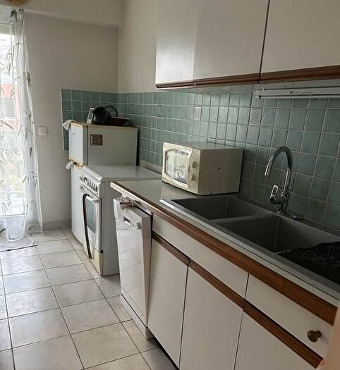 Appartement à louer - Rueil-Malmaison, Martinets - 2 pièces - 1 chambre