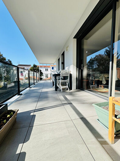 Appartement à vendre - Royan, Centre-ville - 4 pièces - 3 chambres