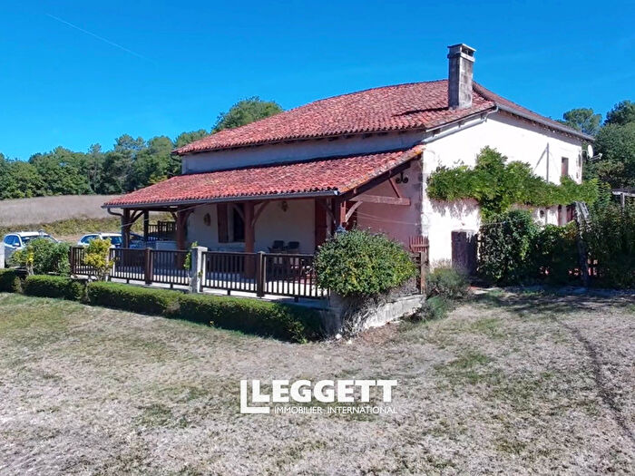 Maison 6 pièces à vendre à Champagnac-de-Belair