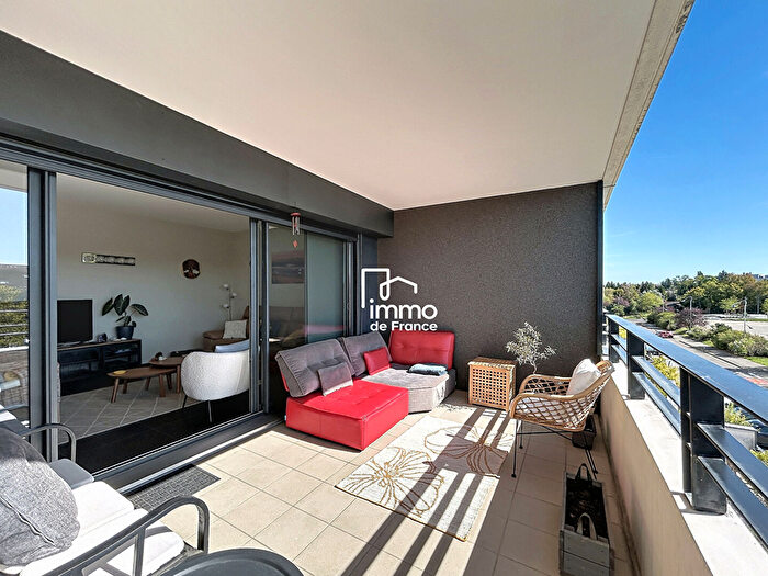 Appartement 4 pièces à vendre à Saint-Genis-Pouilly