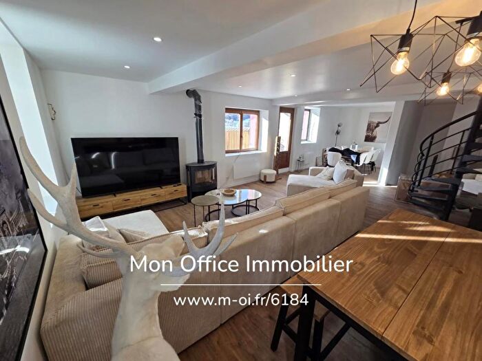 Appartement 6 pièces à Vars, à vendre