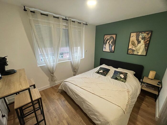 Appartement à louer - Saint-Quentin, Centre-ville - 1 pièce