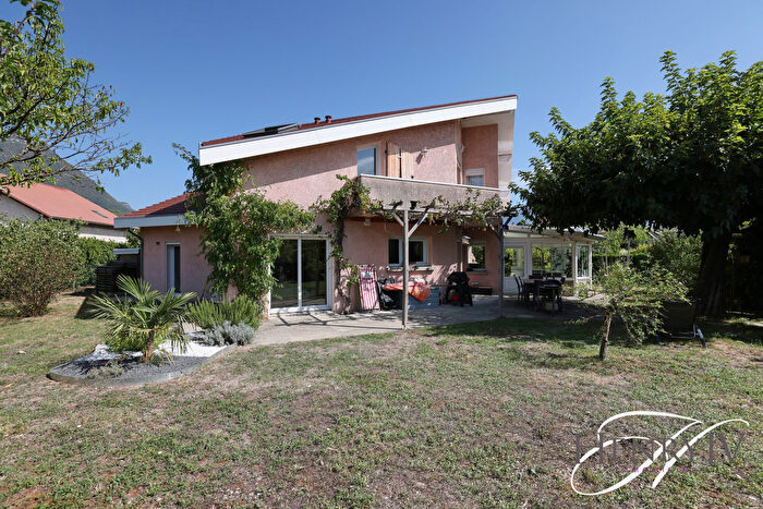 Maison 6 pièces à vendre à Lumbin