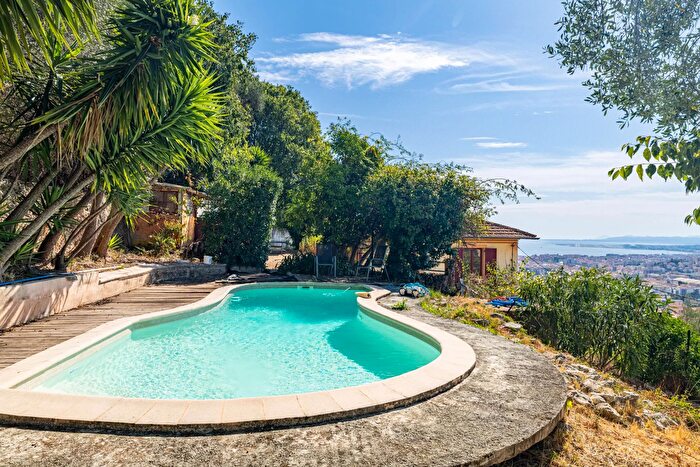 Maison à vendre - Nice, Grande Corniche - 7 pièces - 5 chambres