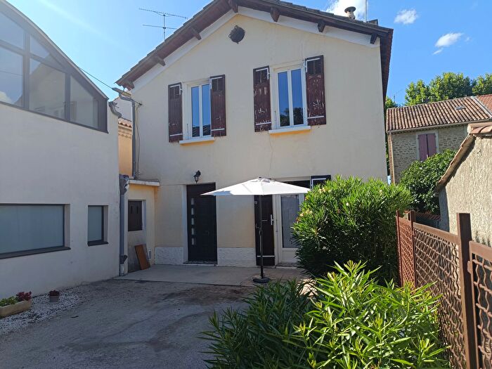 Maison à vendre - Orange, Centre-ville - 4 pièces - 3 chambres