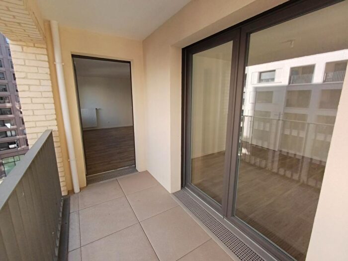 Appartement à louer - Bobigny, Centre-ville - 3 pièces - 2 chambres