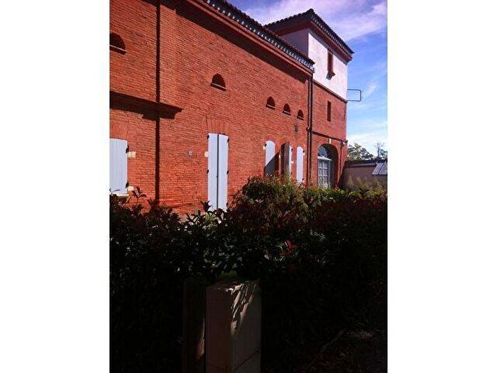 Appartement à louer - Villeneuve-lès-Bouloc - 3 pièces