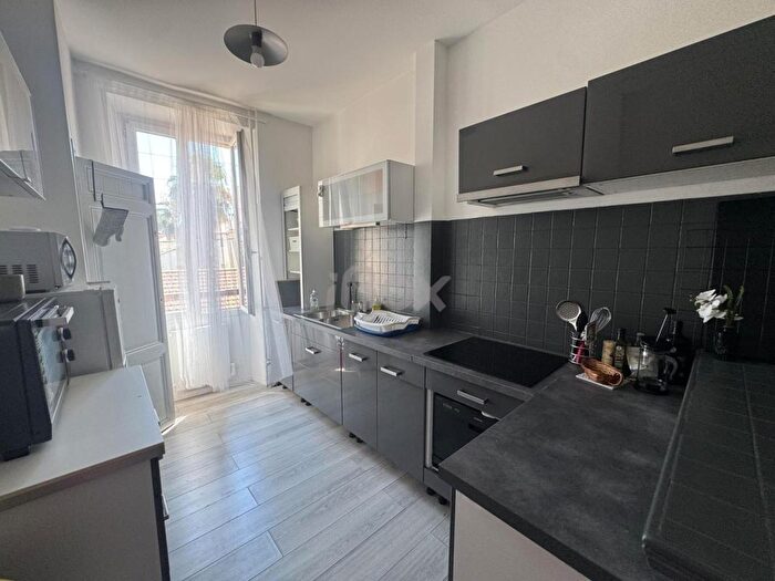 Appartement 3 pièces à louer à Toulon, Champs-de-Mars