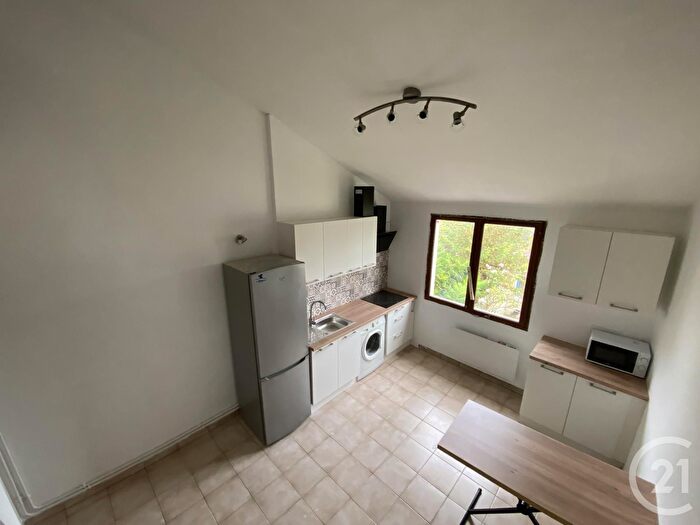 Pont-Sainte-Maxence, Montignette : Appartement 3 pièces à louer