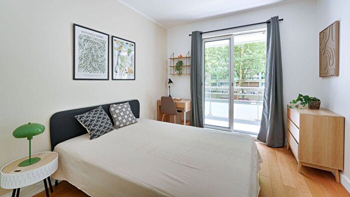 Auteuil Nord, Paris 16ème arrondissement : Appartement 1 pièce à louer