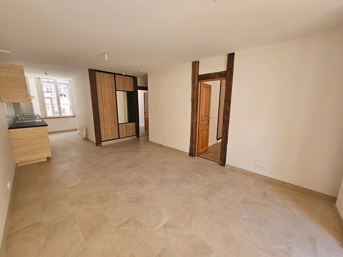 Centre Est, Provins : Appartement 3 pièces à louer