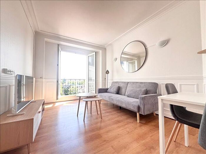 Agent Sarre-Centre-Les Vallées-La Garenne, Colombes : Appartement 2 pièces à louer
