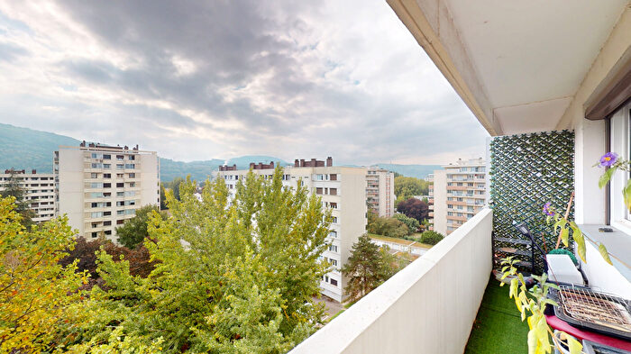 Appartement 3 pièces à Saint-Martin-d'Hères, Teyssere, à vendre