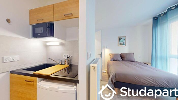 Appartement à louer - Hauts de Saint Aubin, Angers - 1 pièce - 2 chambres