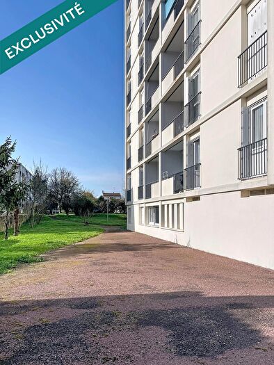 Appartement à vendre - Cognac, Centre-ville, Gare - 4 pièces - 3 chambres