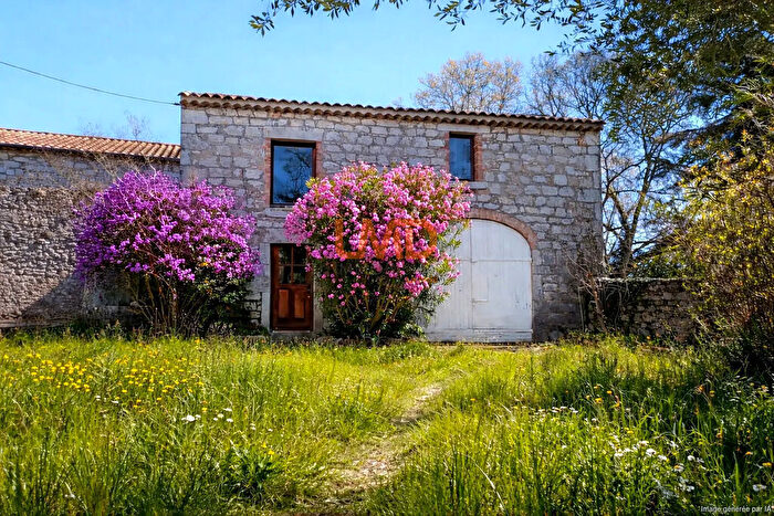 Saint-Alban-Auriolles : Maison 8 pièces à vendre