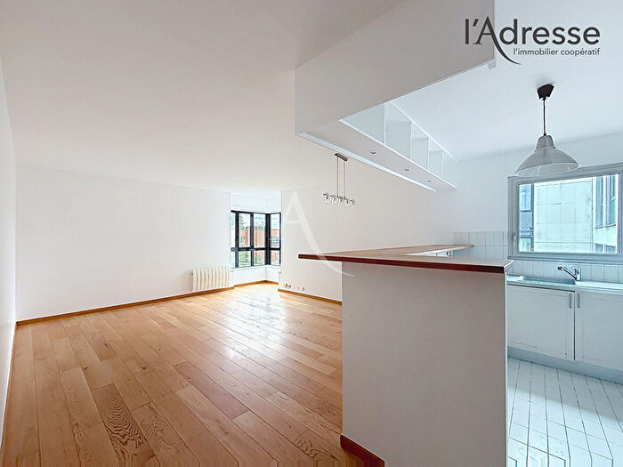 Appartement 3 pièces à Suresnes, République, à louer