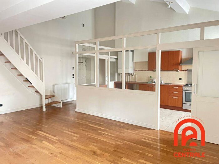 Appartement 5 pièces à Ainay, Lyon 2ème arrondissement, à louer