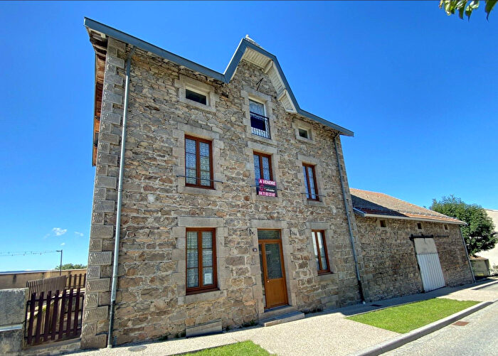 Maison à vendre - La Chaise-Dieu - 8 pièces - 6 chambres