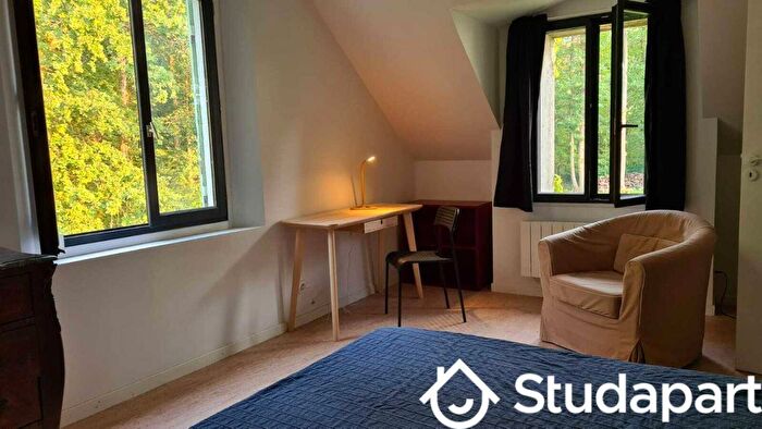 Appartement à louer - Nord et Ouest, Triel-sur-Seine - 1 pièce - 2 chambres