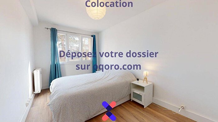 Appartement à louer - Cusset, Villeurbanne - 5 pièces - 4 chambres