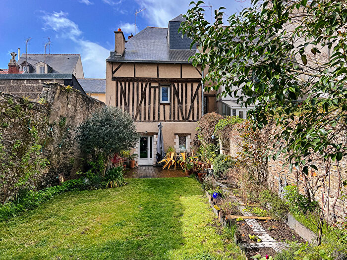 Maison à vendre - Angers, Doutre, Saint-Jacques - 7 pièces - 4 chambres