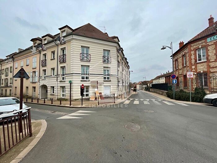 Appartement 3 pièces à Leclerc-Centre Ouest, Brie-Comte-Robert, à louer