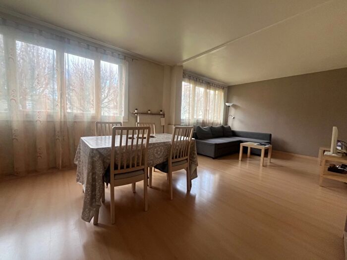 Appartement à vendre - Les Clayes-sous-Bois, Nord - 4 pièces - 2 chambres