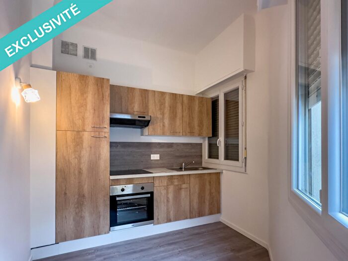 Maisons à vendre et appartements à louer - 1