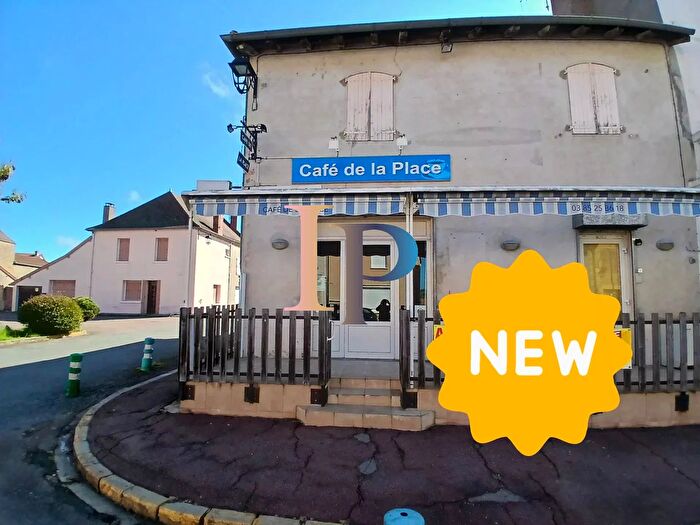 Maison à vendre - Charlieu - 7 pièces - 3 chambres