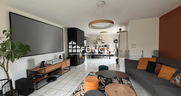 Maison à vendre - Noyal-sur-Vilaine - 7 pièces - 5 chambres