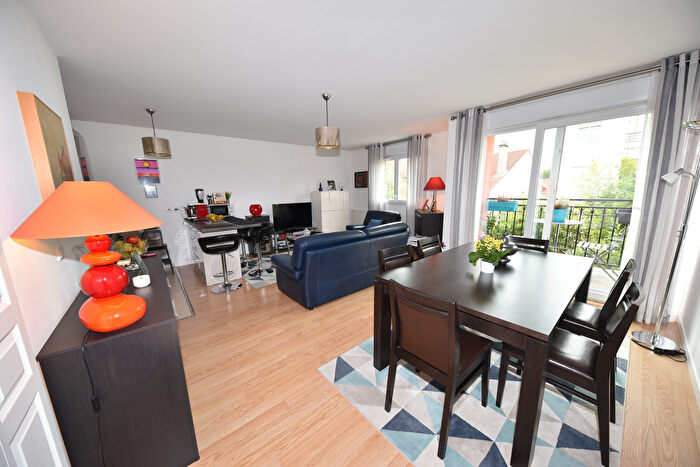 Appartement à vendre - Brou-sur-Chantereine - 3 pièces - 2 chambres