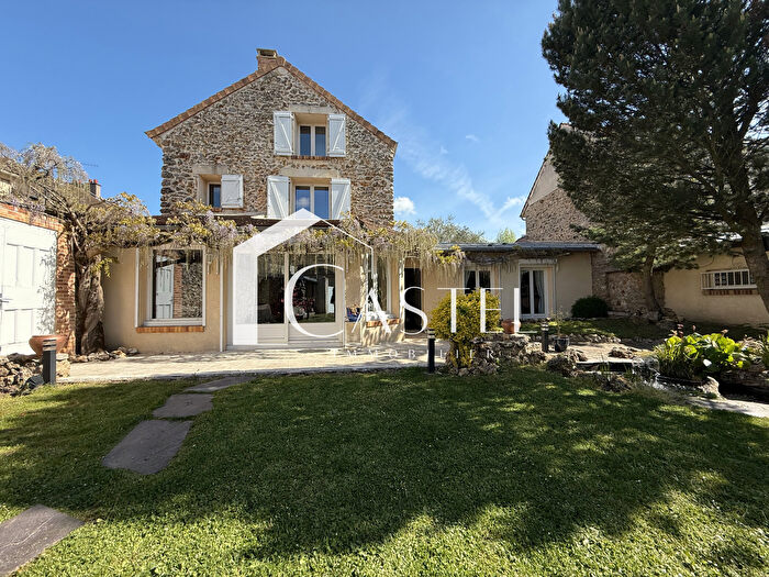 Maison 8 pièces à Les Alluets-le-Roi, à vendre