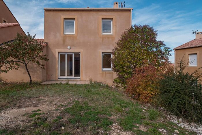 Saint-Christol : Maison 4 pièces à louer