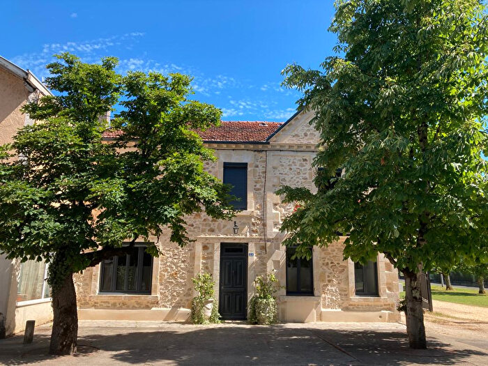 Maison à vendre - Saint-Vite - 5 pièces - 4 chambres