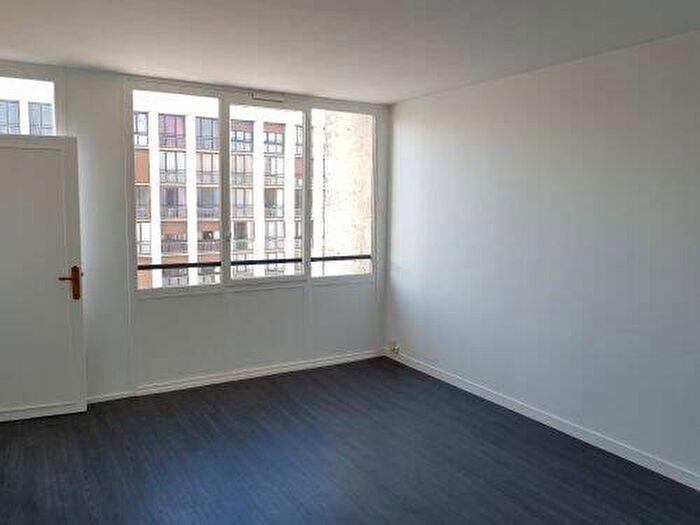 Appartement à louer - Meudon-La-Forêt - 3 pièces - 2 chambres