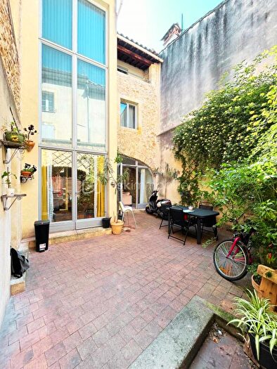 Maison à vendre - Bagnols-sur-Cèze, Centre-ville - 6 pièces - 4 chambres