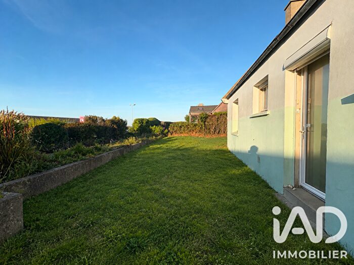 Maison 7 pièces à vendre à Plougoulm