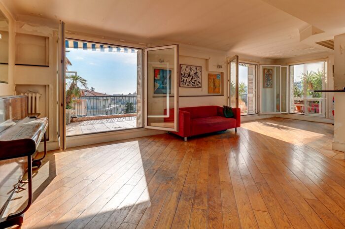 Maisons à vendre et appartements à louer - 1