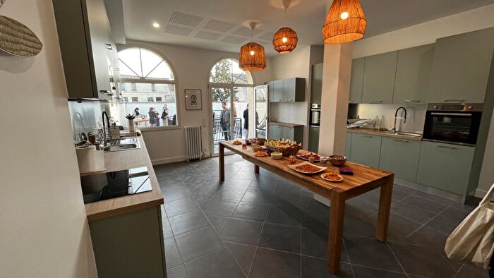 Appartement à louer - Bordeaux, Saint-Genès - 1 pièce