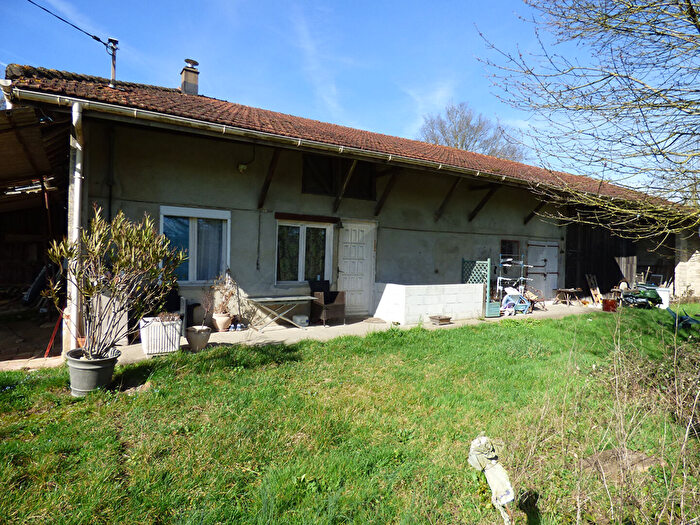 Maison à vendre - Saint-Trivier-de-Courtes - 2 pièces - 1 chambre