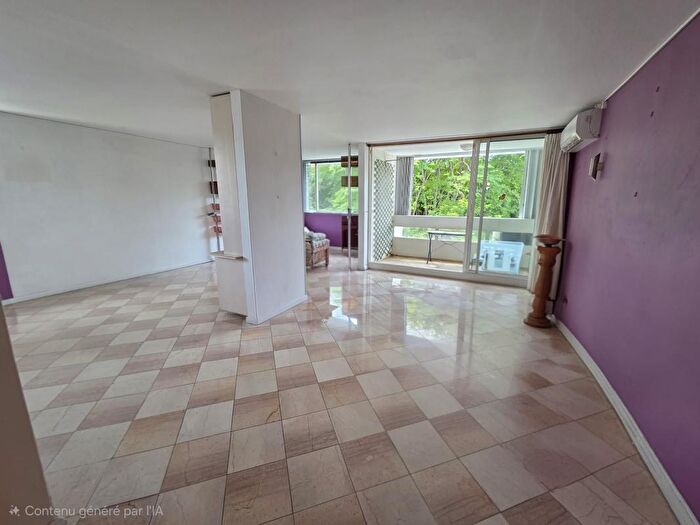 Appartement à vendre - Le Gosier - 5 pièces - 4 chambres