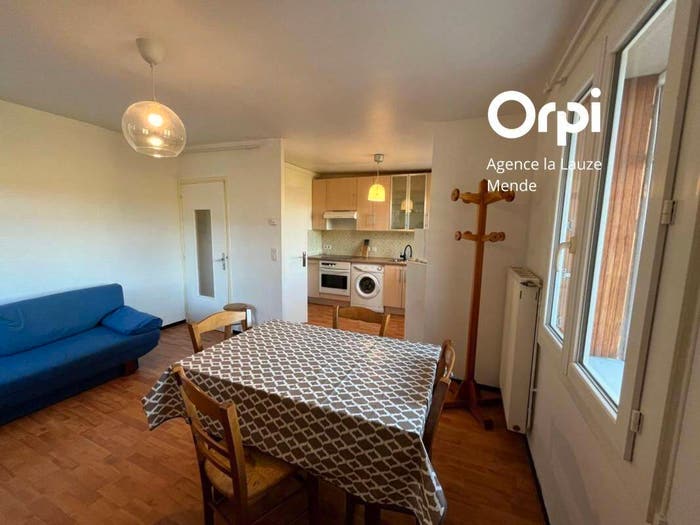 Appartement 2 pièces à Saint-Étienne-du-Valdonnez, à louer