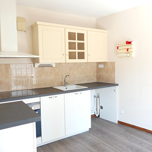 Appartement à vendre - Tulle, Centre-ville - 3 pièces - 2 chambres